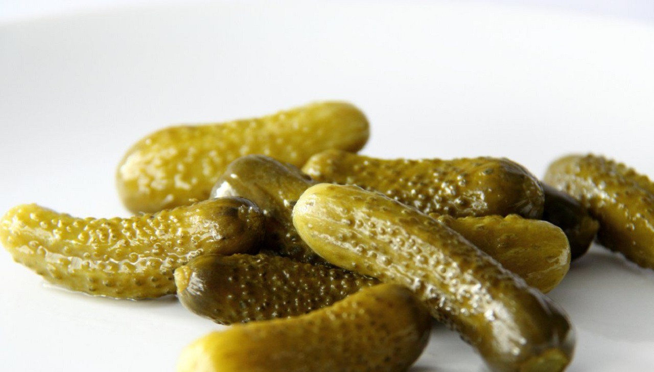 2 Həftəyə Yeyə Biləcəyiniz Xiyar Turşusu Resepti | Evdar.az