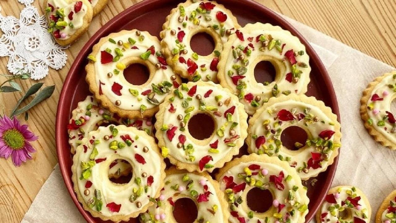 Çay Süfrəsinə Yaraşan Güllü Peçenye Resepti | Evdar.az