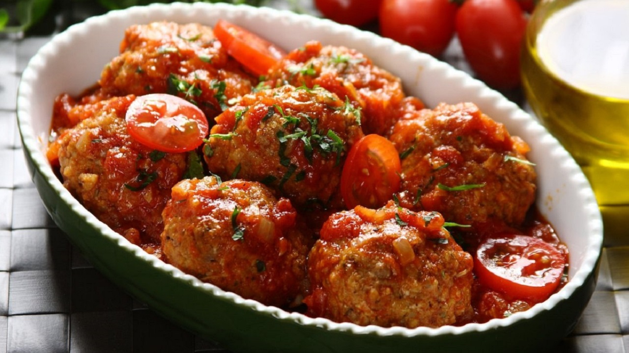 Çox Ləzzətli Sobada Souslu Küftəciklər Resepti | Evdar.az