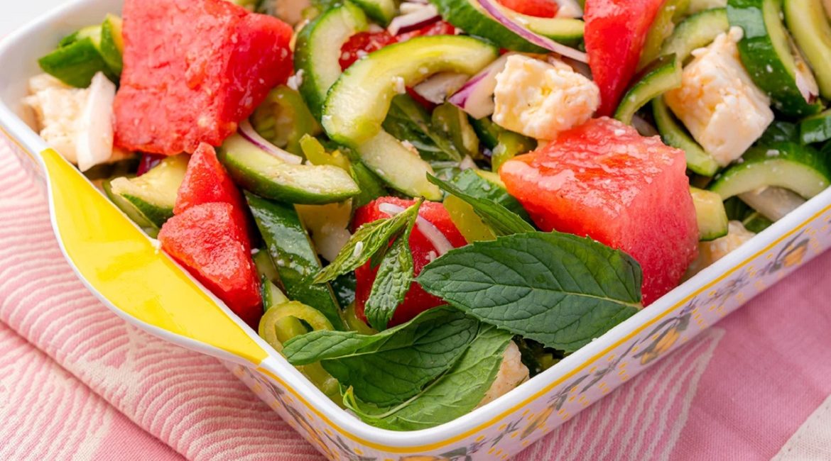 Qarpız və Pendirli Mükəmməl Yay Salatı Resepti | Evdar.az