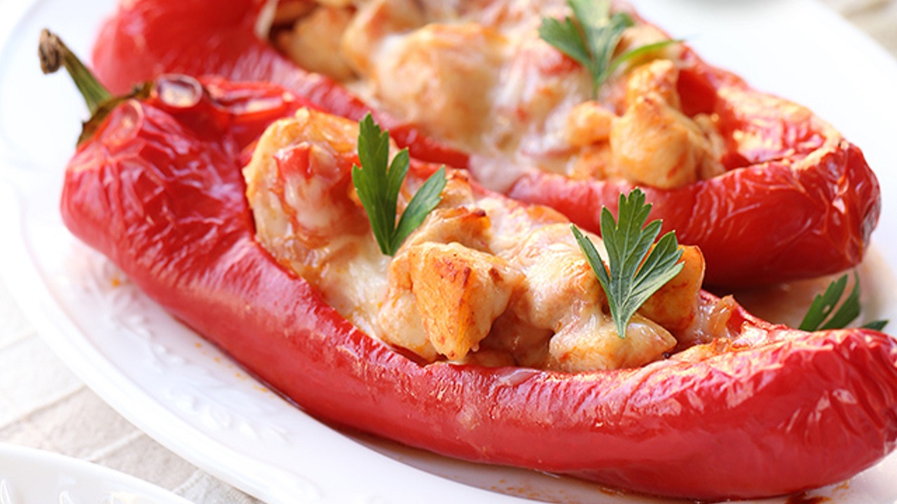 Sobada Toyuqlu Bibər Dolması Resepti | Evdar.az